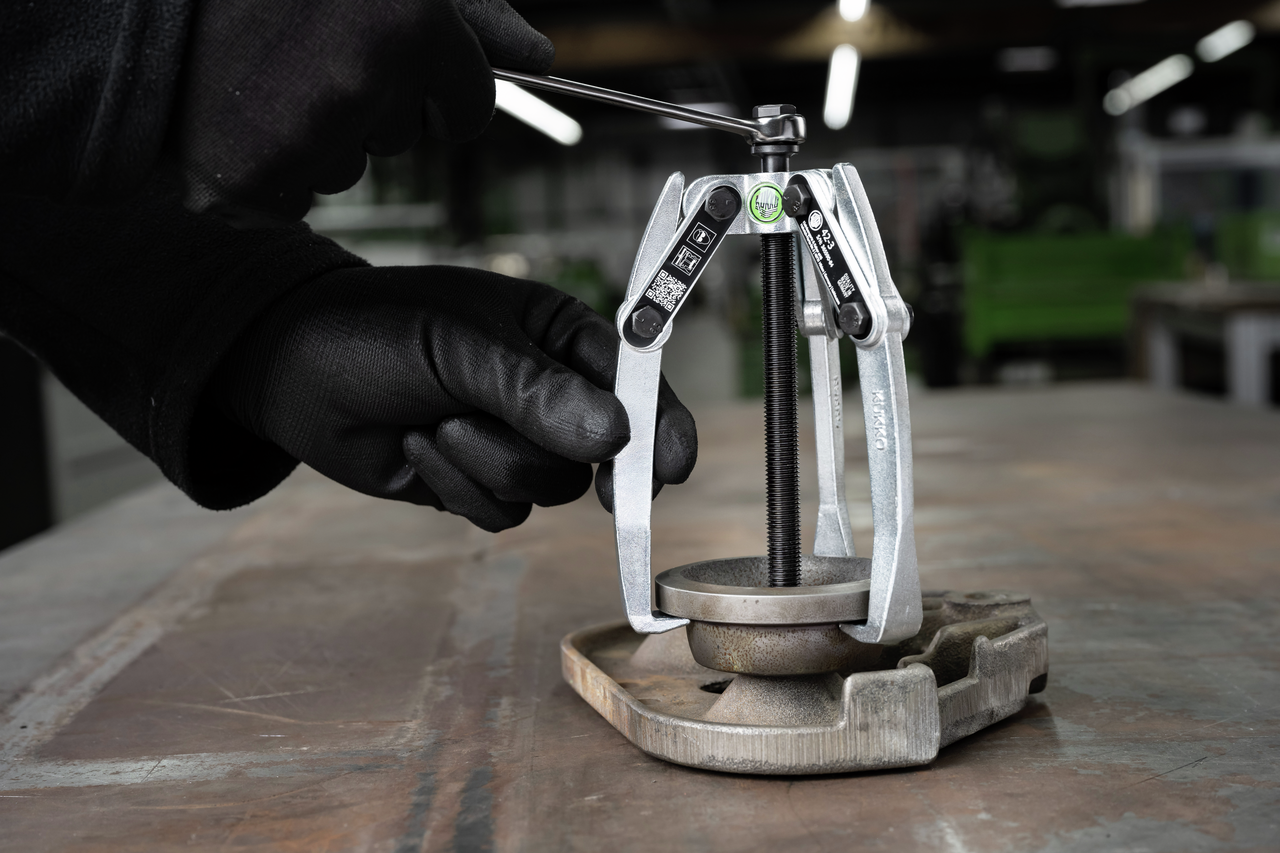 Kukko 3-Arm Universal Puller with Swivelling Puller Legs 42-2 For Sale ...