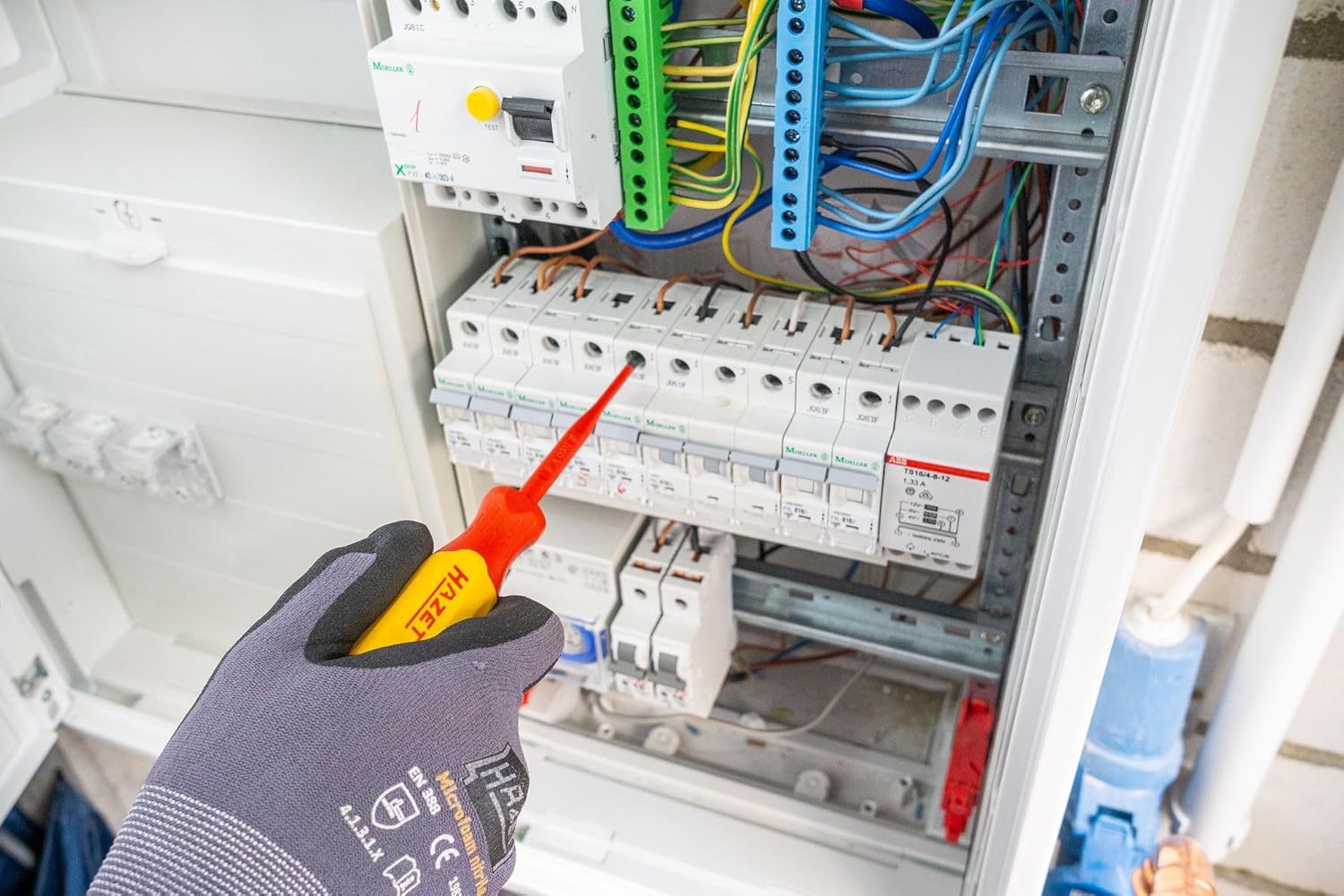 Hazet VDE Slotted Screwdriver 1 x 5.5mm 811KV-55 For Sale Online ...