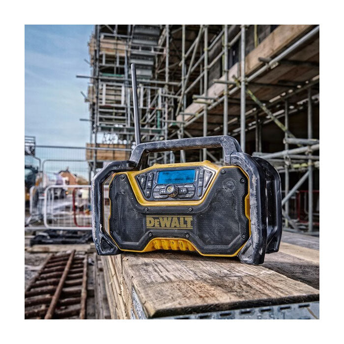 Dewalt 18v radio store